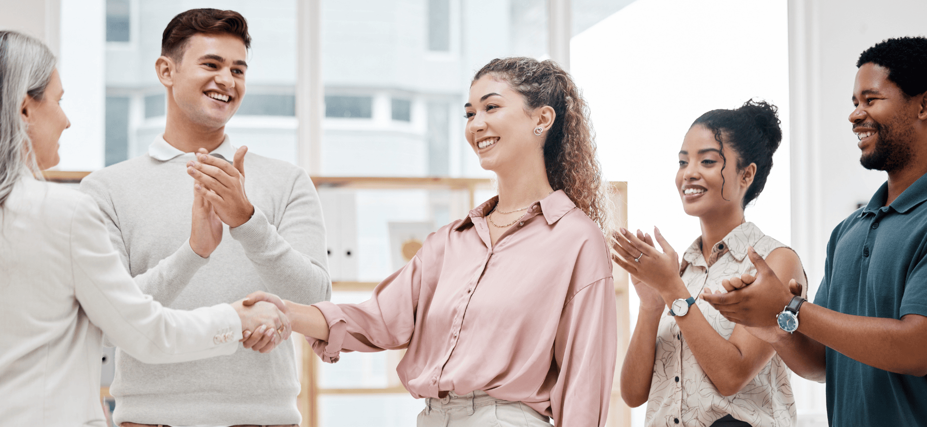 8 Proven Strategies for Great Onboarding Experiences: EVA-BOARD's Playbook